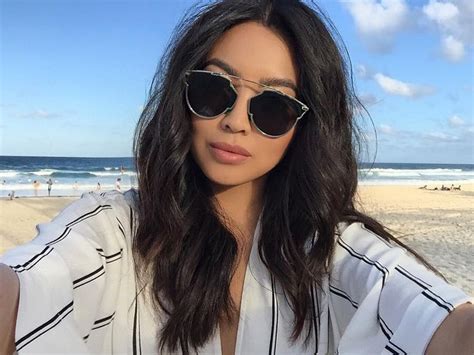 Jadene Munson Wiele On Instagram “beach Bummin ☀️” Sunglasses Women Round Sunglass Women