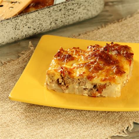 Картофена торта със сирене Мезето за мача Картофена торта със сирене Продуктите за рецептата