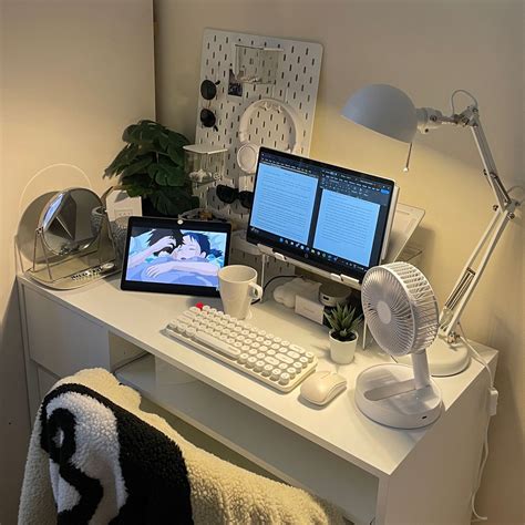 Aesthetic Desk Setup