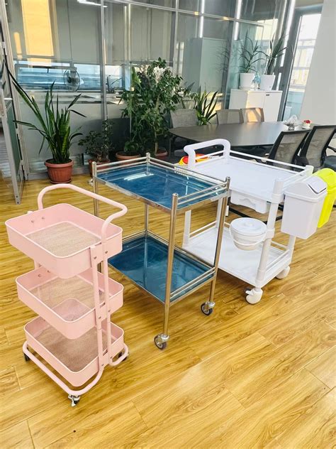 Дугуйтай эмнэлгийн тэргэнцэр бэлэн худалдаалж байна Ягаан төмөр тэргэнцэр Хэмжээ 34cm 45cm