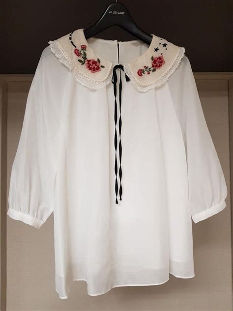 레니본 자수카라 블라우스택포 세컨웨어 레니본 자수카라 블라우스택포 세컨웨어