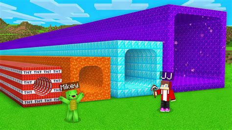 Jj Vs Mikey Portals Build Challenge In Minecraft Maizen Youtube