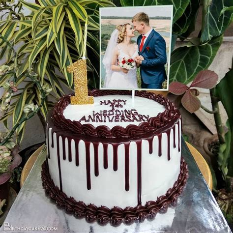1 Anniversary Cakes