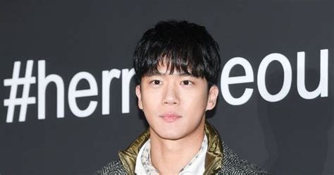 [사진]하석진 매력적인 뇌섹남