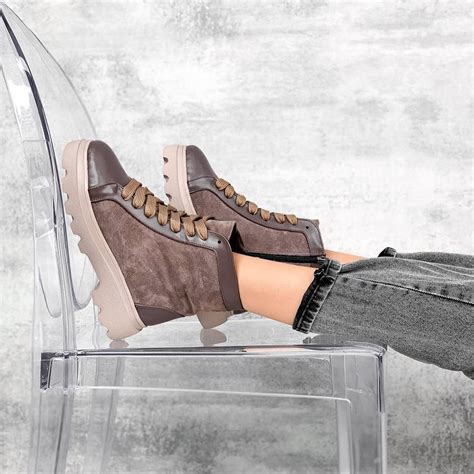 Женская Обувь Женская Обувь Added A New Photo