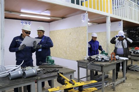 Орон сууц нийтийн аж ахуйн салбарын 17 дахь удаагийн ажил мэргэжлийн уралдаан эхэллээ