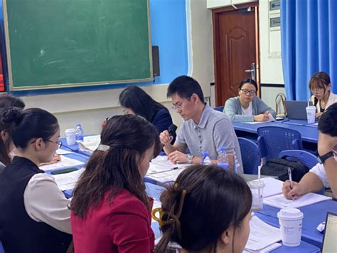 聚焦单元整体教学，落实学科核心素养——英语师范系教师党支部开展高校与基础教育党建融通互促活动 英语教育学院