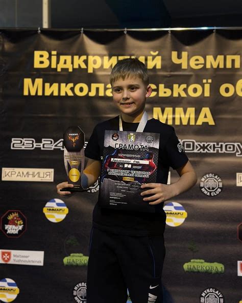 Миколаївські спортсмени вибороли медали на чемпіонаті області з ММА