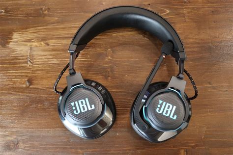 [Обзор] Гарнитуры JBL Quantum 800 и JBL Quantum 400 — две стороны одной ...