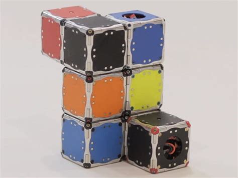 Video Self Assembling Robots Cubes Jump And Snap Together The