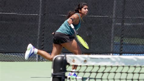 Nidhi Surapaneni Womens Tennis University Of Hawaii At Manoa Athletics