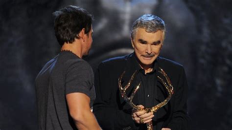 Sex God Burt Reynolds Shocks Show With Gaunt Look Daily Telegraph