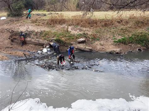 Residents Help Keep Centurion Clean Rekord