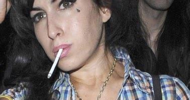 Amy Winehouse Plastic Surgery Before And After Breast Implants And