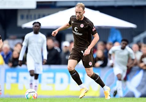 Carlo Boukhalfa Kann St Pauli Auf Drei Positionen Verstärken Mopo