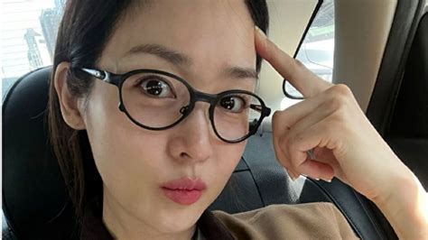 40대 성유리 나이 안 믿기는 상큼 미모 20대라 해도 믿겠네