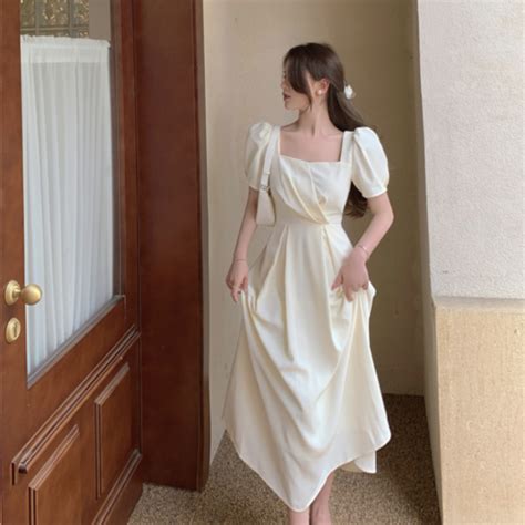 바이미뉴 30대 브라이덜샤워 스몰웨딩 화이트웨딩드레스 투웨이 스퀘어넥 롱원피스 주름 퍼프소매 하이웨스트 허리잘록 A라인 플레어 롱스커트 청순한 여성스러운 브샤원피스