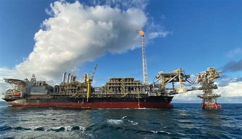Mozambiques Coral South Flng Passes Performance Test Angolan Mining