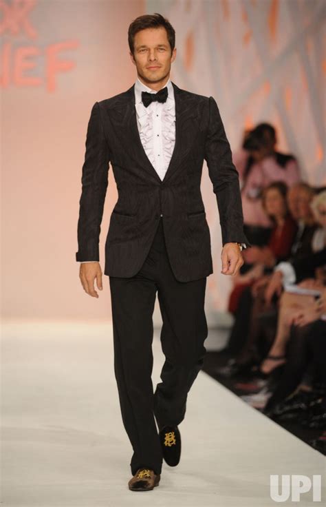 Photo Naomi Campbells Fashion For Relief Catwalk Show At London