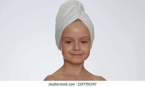 Preteen Girl Bath Images Stock Photos Vectors Shutterstock