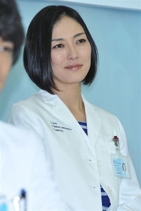 板谷由夏 写真 人物情報 ｜クランクイン！