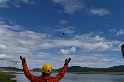 Нисдэг тэргээр уснаас аврах ажиллагааны дадлага сургуулийг Хөвсгөл нуурт зохион байгууллаа Dnn Mn