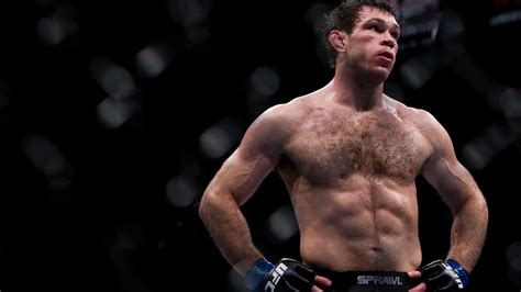 Forrest Griffin Vs Stephan Bonnar From The Ultimate Fighter Finale 1