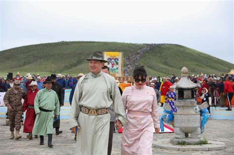 Төрийн тахилгат Алтан овооны тэнгэрийг тайх ёслол болов