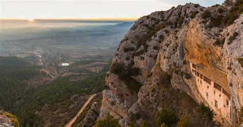 Una Montañera Navarra Muere Tras Precipitarse En El Pico De Las Neveras