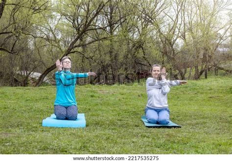 4 Imágenes Fotos De Stock Objetos En 3d Y Vectores Sobre 50 Year Old