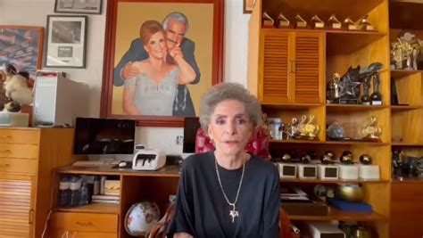 Cuquita Abarca 增加了三项针对 Televisa 的宪法权利保护令，以暂停维森特·费尔南德斯的传记系列 Infobae