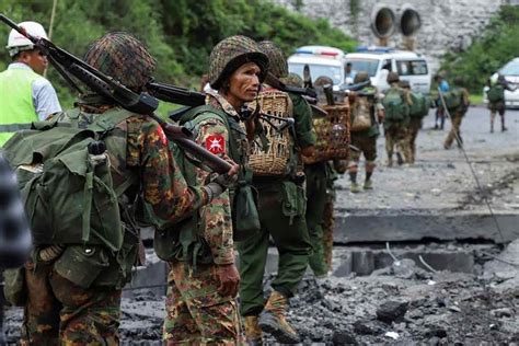 ကချင်ပြည်နယ် လိုင်ဇာဘက်သို့ စစ်ကောင်စီ၏ တပ်ရင်း ၁၁ ရင်းအထိ ပို့ဆောင် ထားပြီး စစ်ကောင်စီတပ်ကို