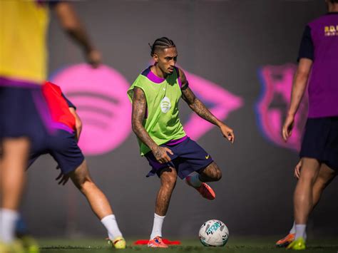 Raphinha Quedó Fuera Del Once Ideal Del The Best