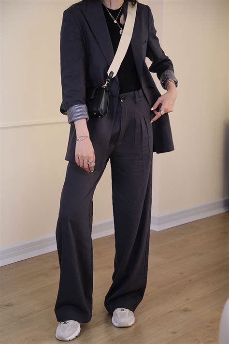 کت لینن طوسی مرتا استایل