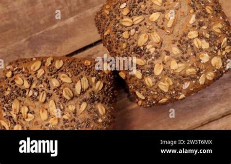 Top View Slice Bread Stock Videos And Footage Hd And 4k Video Clips Alamy