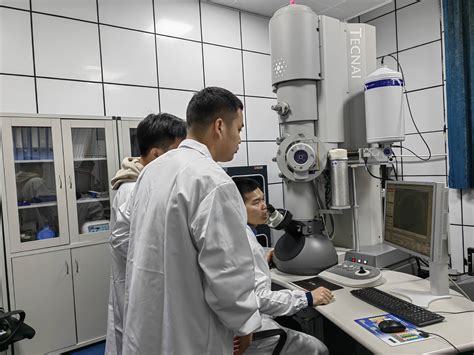 中国矿业大学发现地球上已知最大天然“碳洋葱” 荔枝网新闻