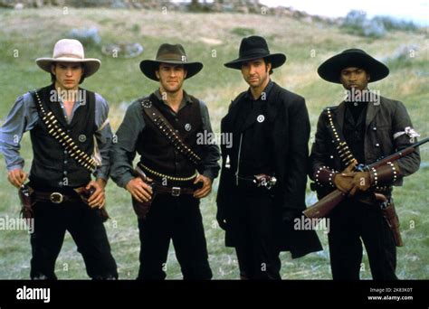 Ashton Kutcher James Van Der Beek Dylan Mcdermott And Usher Raymond