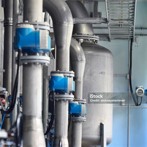 대형 공업용수 처리 및 보일러실 배관 서보 버터 블라브 플랜지 압력 용기 0명에 대한 스톡 사진 및 기타 이미지 0명 강철 개선 Istock