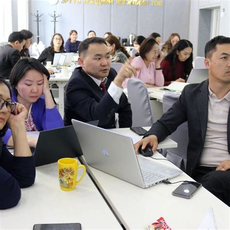 “ЭРСДЭЛИЙН ҮНЭЛГЭЭ ХИЙХ АРГА ЗҮЙ” сэдэвт дадлага сургалт болж байна Эрүүл мэндийн хөгжлийн төв