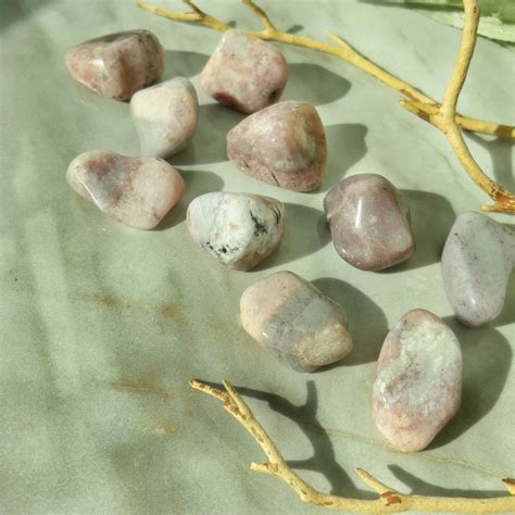 Petalite Guide Properties And Meaning Sage Goddess