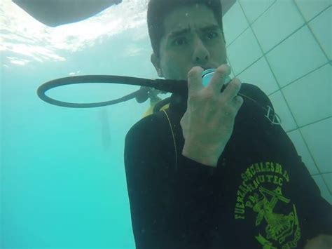 Underwater Barefaced Scubadivers Video Thisvid Com