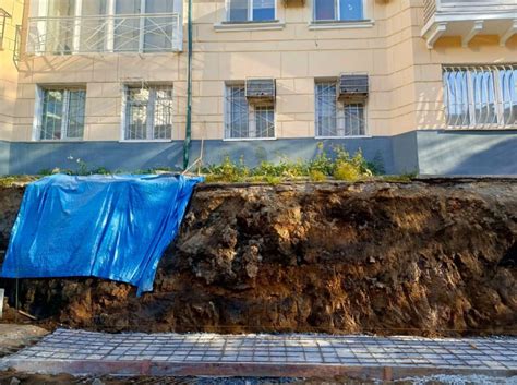 Владивостокцы просят помощи в Сети из за опасной подпорной стены