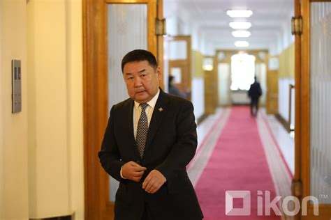 Д Ганбат “mining Week“ д ирэх гадаадын хөрөнгө оруулагч байхгүй Авлигажсан хулгайтай газарт