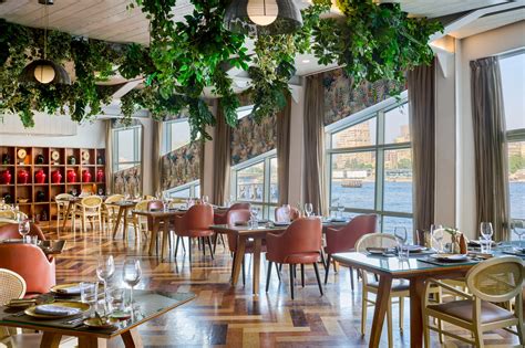 Four Seasons Hotel Cairo At Nile Plaza Wonder At The Architectural