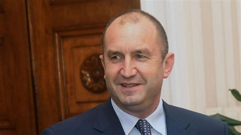 Радев офериран да не разпуска веднага парламента Новини бг