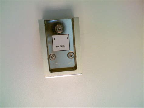 Waveguide Isolator Wr34 28 31 Ghz Konnectrf
