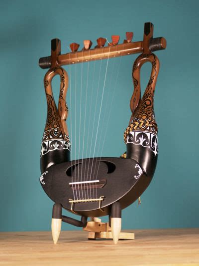 Ancient Instruments Luthieros