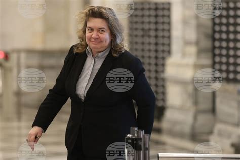 Наталия Киселова утре ще е в Плиска за отбелязването на годишнините от покръстването на