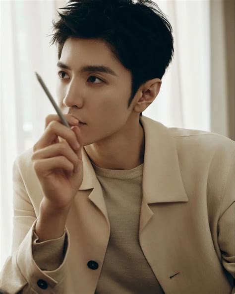 Chen Zheyuan Biography Age Net Worth Instagram Spouse Height Wiki