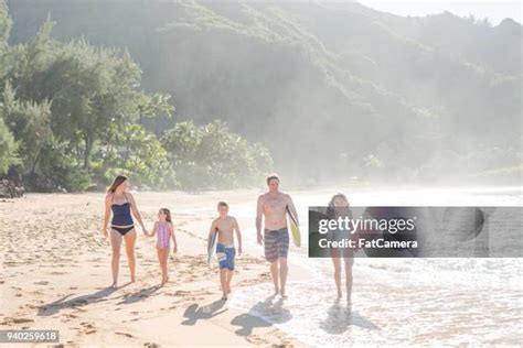 Hawaii Local People Photos And Premium High Res Pictures Getty Images